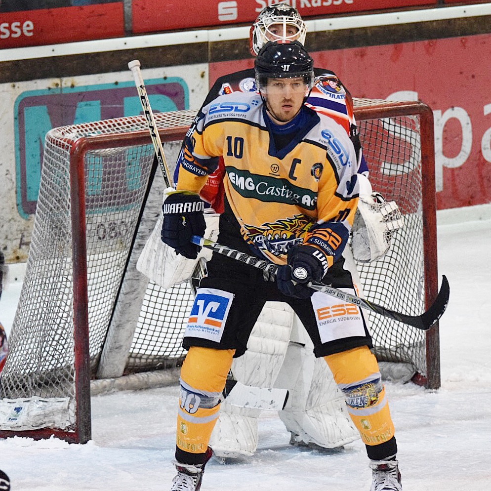 MICULKA MACHT DEN LÖWEN-DOMPTEUR – EHC Waldkraiburg